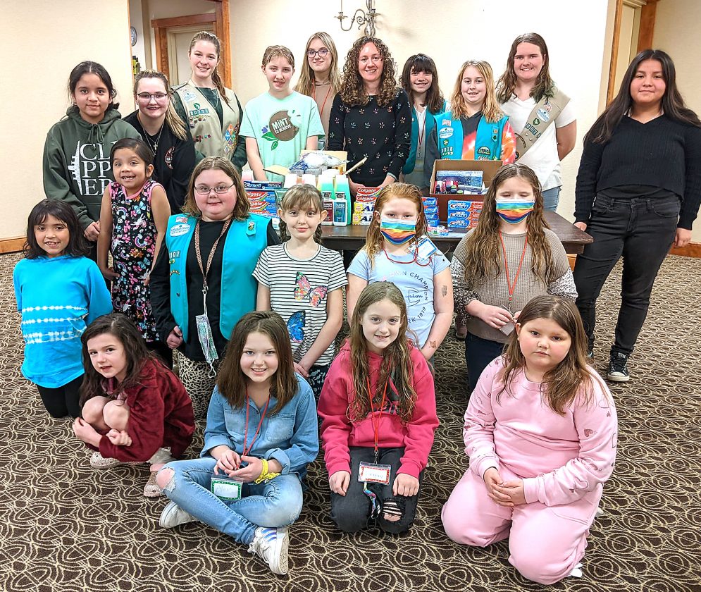 Girl Scouts Donate To Way Station News Sports Jobs Morning Journal